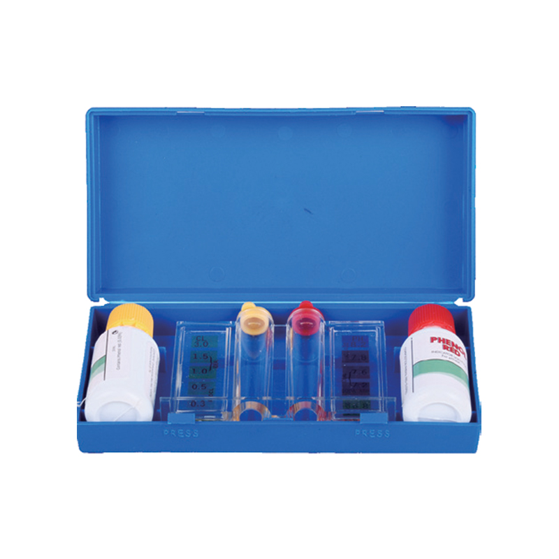 SPLASH pool test kit for chlorine and ph